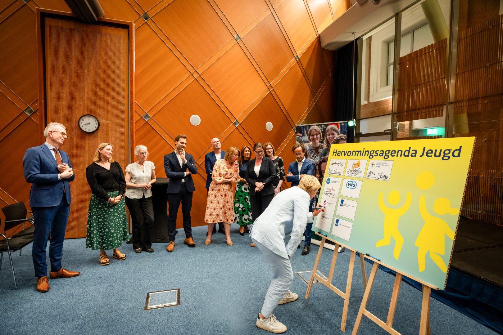 Hervormingsagenda Jeugd: aan de slag » Jeugdzorg Nederland